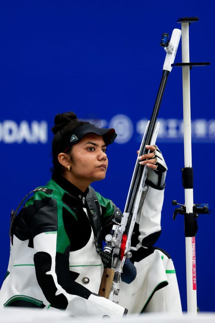 World University Competition, Manini won silver | वर्ल्ड यूनिवर्सिटी ...