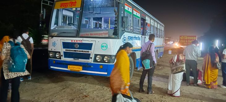 Passengers beat up a driver who was driving a roadways bus after ...