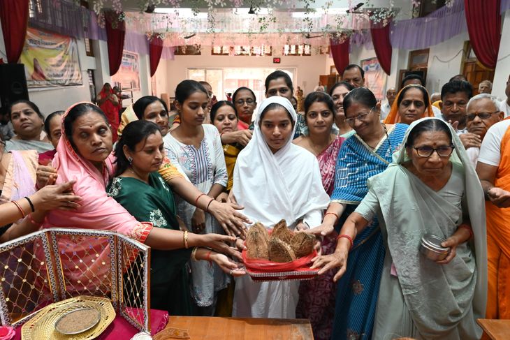 Celebrated the ascension of Ganacharya Virag Sagar Ji to the Acharya ...
