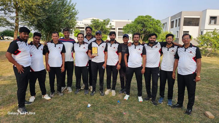 Jagmal Singh Yadav Memorial Advocate T-20 Cricket Cup organized | जगमाल ...