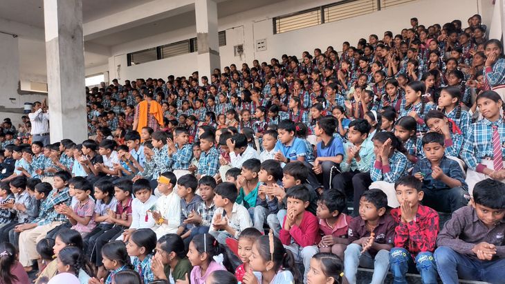 Competition held in presence of hundreds of children on Children's Day