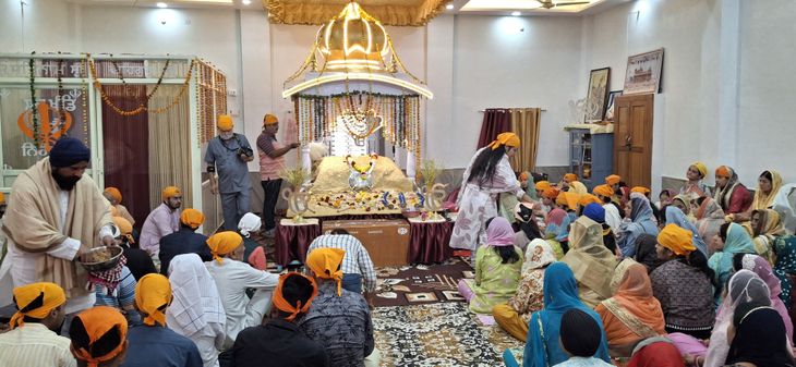 Sindhi Colony, Sikh Gurudwara celebrated the birth anniversary of Guru ...