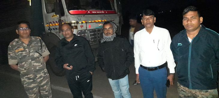 The highest voting took place in Hunterganj of Chatra Assembly ...