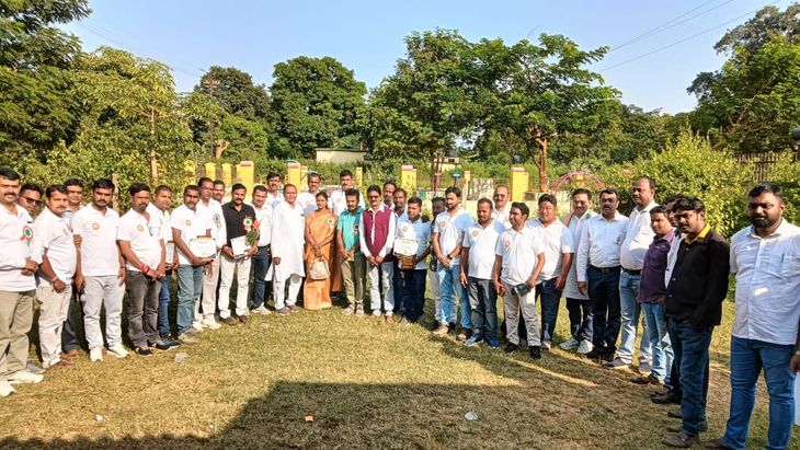 Saranda John Press Club reorganized, Dev Kumar became president and ...