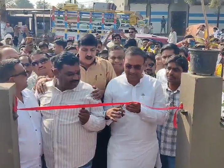 The name of Katakut Phata is now Birsa Munda Square | काटकूट फाटे का ...