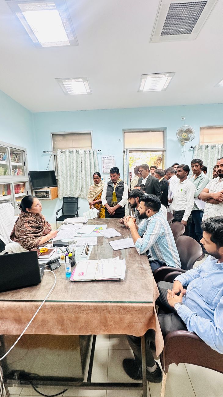 Tapti Sarovar's Khasra number has the name Nala (drain) recorded in it ...