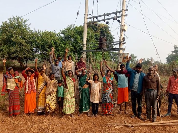 Transformer is out of order since last five months in Babhani | बभनी ...