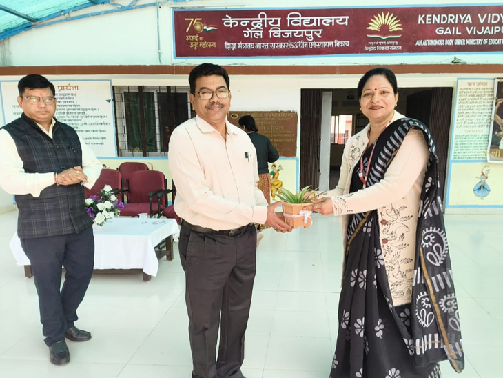 Deputy commissioner inspected central school Gail | उपायुक्त ने ...