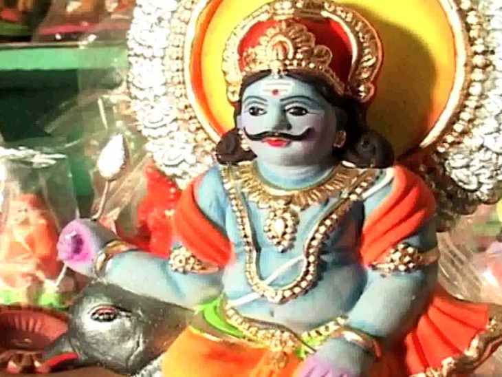 Saturn will remain in Aquarius till 29th March, shani kumbh rashi me ...