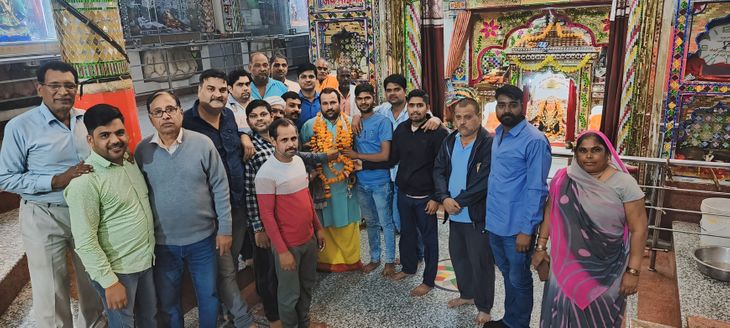 Deepu Maharaj became the president of Sheetla Mata Temple | शीतला माता ...