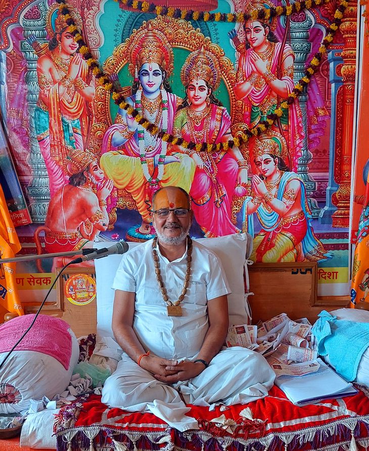 Take a pledge to serve a cow: Mahant Vishnu Das Maharaj | एक गाय की ...