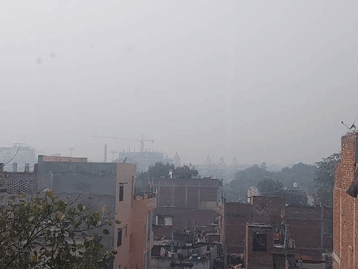 The westerly wind increased the coolness of morning and evening in ...