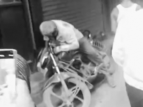 Raid to arrest shooter in hotel businessman Ahmed Malik murder case ...