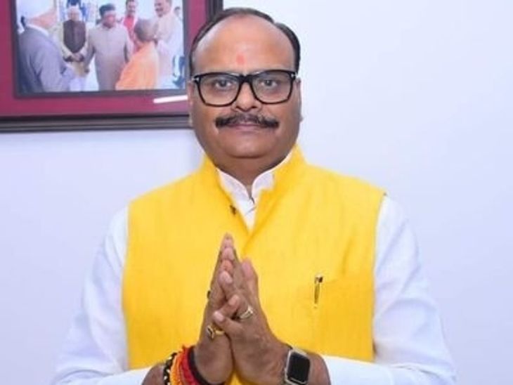 Radiologist Shyamdhar Bind posted in Chandauli suspended