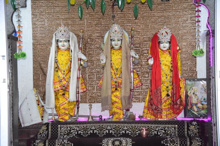 Woolen clothes were worn by the Lord, Ramayana recitation by Mahila ...