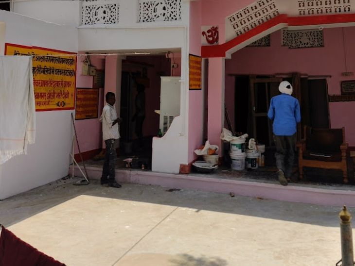 Female priest consumed poison in Maluk Ashram and died | मलूक आश्रम में ...