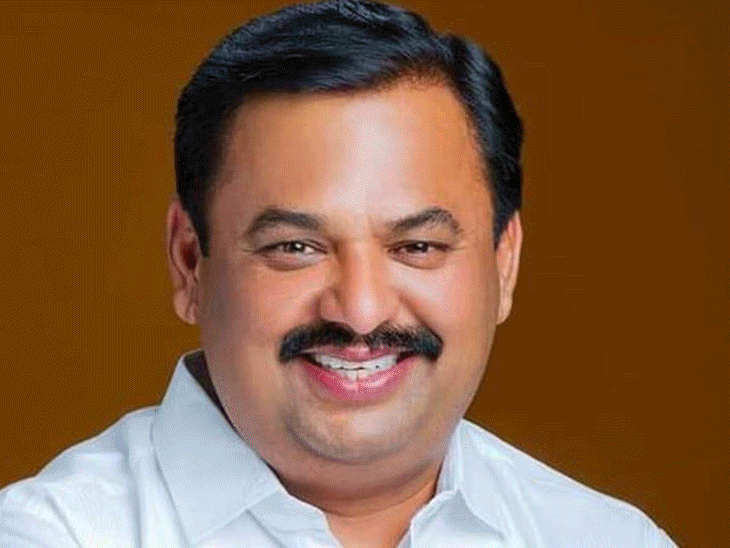 Yugendra Pawar Vs Ajit Pawar; Maharashtra Election EVM Controversy ...