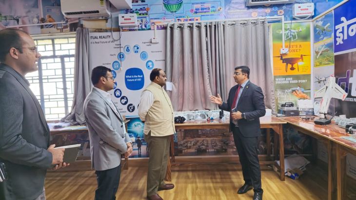 The team of TISS and Bihar Vision Document visited Unnayan Live Classes ...