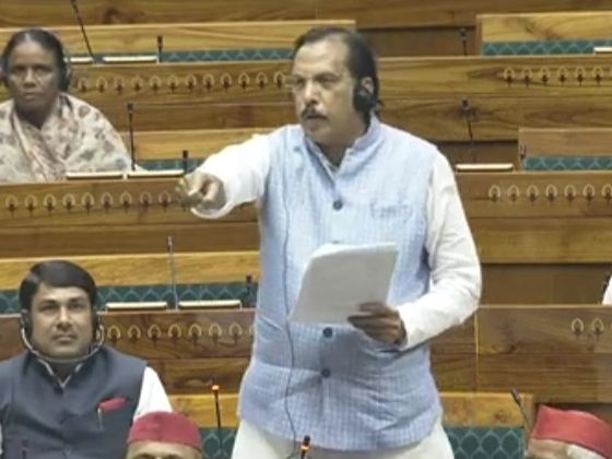 Ghosi MP raised the voice of Bhojpuri society in the House | घोसी सांसद ...