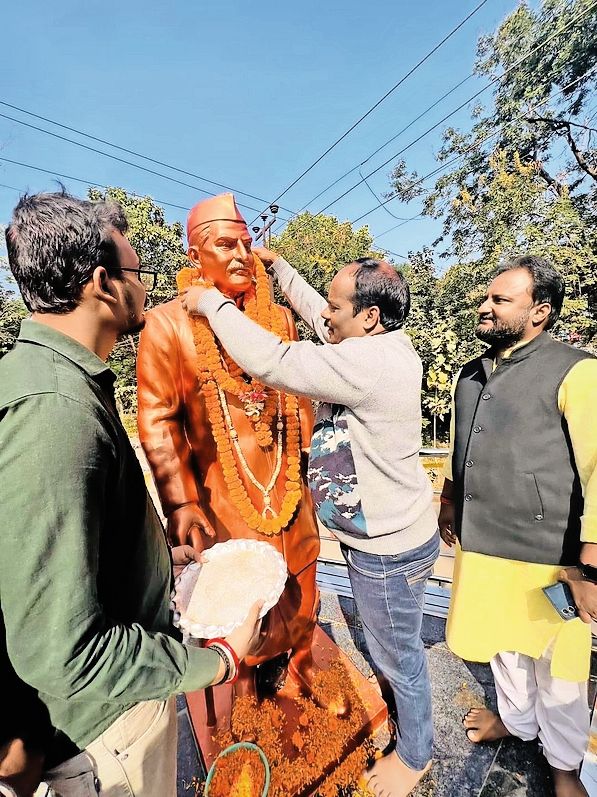 Rajendra Babu's simplicity and decency are an inspiration for us ...