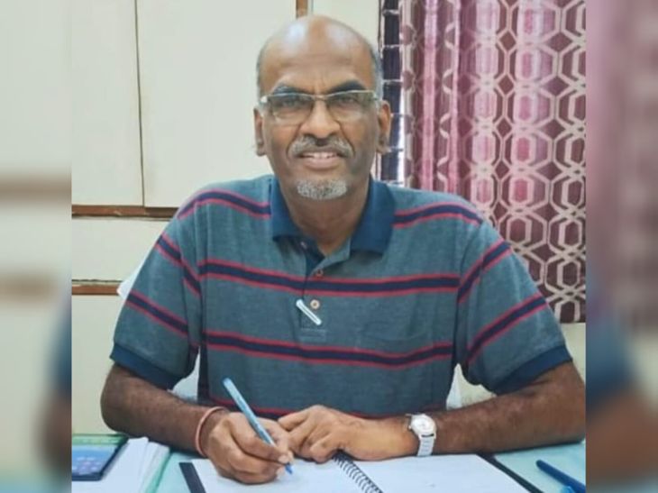 Dr. Prabhakar Mohan Singh of Chunar became Emeritus Scientist | चुनार ...