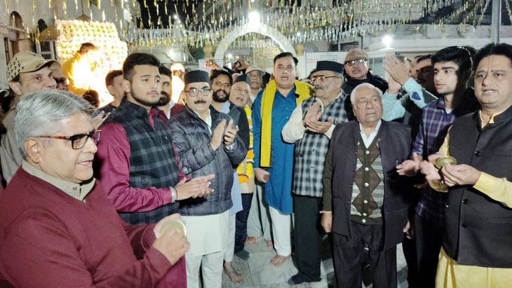 Lord Shri Ram's procession taken out on Janaki Navami at Durgiana ...