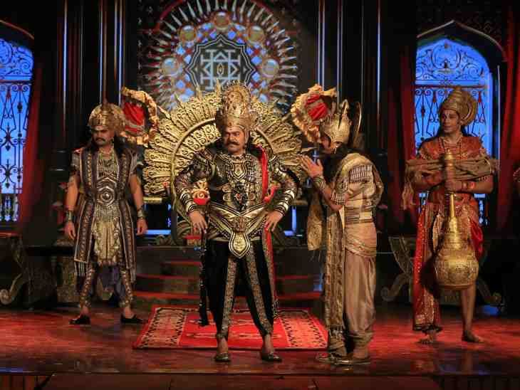 Ashutosh Rana came out from the audience, Dashanan Dashanan echoed ...