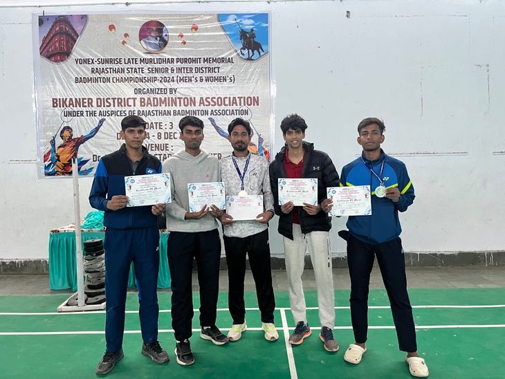 Excellent performance of Tonk's badminton players at state level ...
