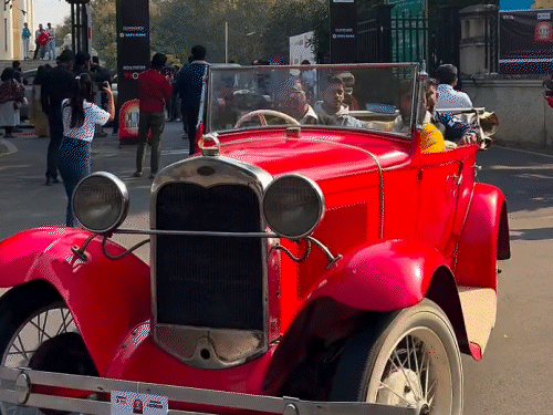 A glimpse Nawabi streets of Lucknow a confluence heritage tourism