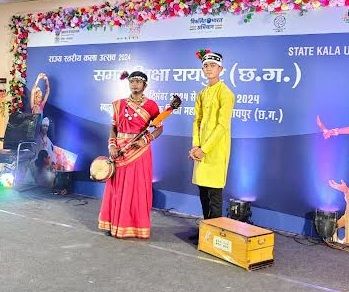 The story of Draupadi's disrobing was narrated in Pandavani at the ...