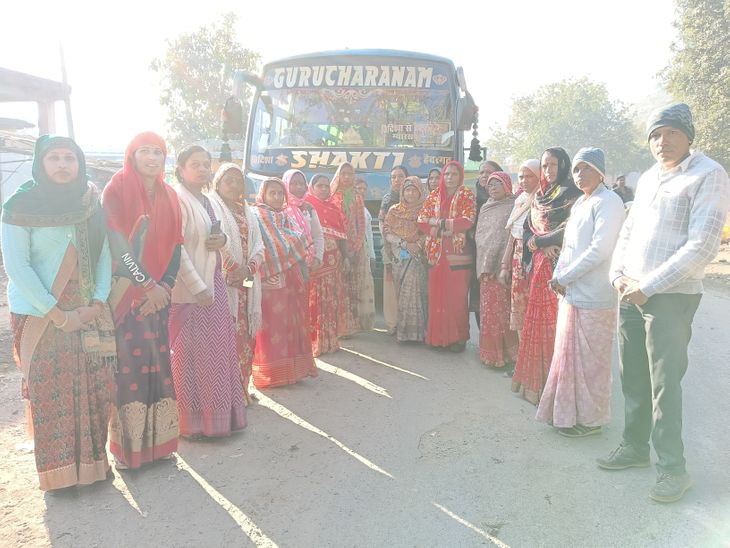 Haidergarh's beloved sisters left for Bhopal | भोपाल रावाना हुई हैदरगढ़ ...