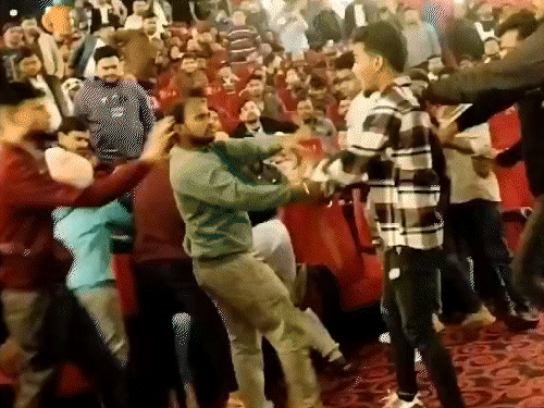 Clashes between two parties during Pushpa-2 in Lucknow