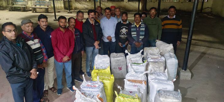 Send thali and bag to Prayagraj with the pledge of Green Kumbh