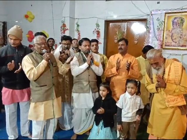 Shri Dutt Jayanti celebrated in Barwah | बड़वाह में मनाई श्रीदत्त जयंती ...