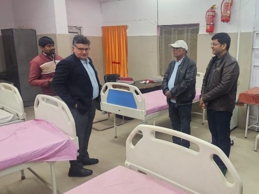 Doctors and staff absent from the hospital, CMO stopped their salary