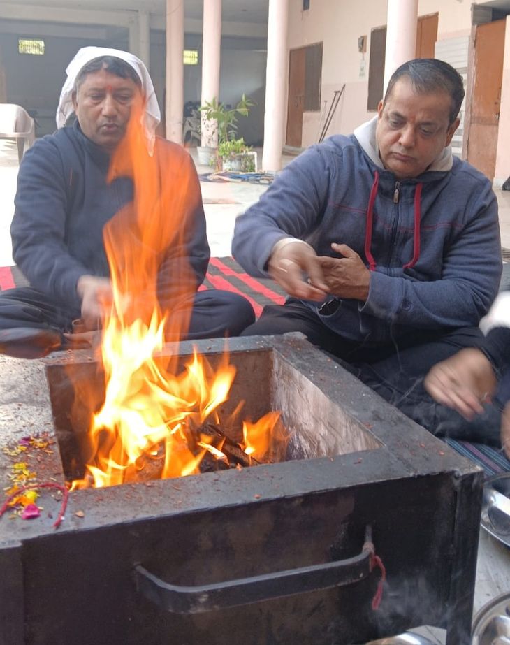 Havan Yagna was performed on Purnima and Sankranti | पूर्णिमा और ...