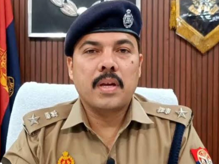 2 people suspended after parking UP-112 vehicle | यूपी-112 की गाड़ी ...