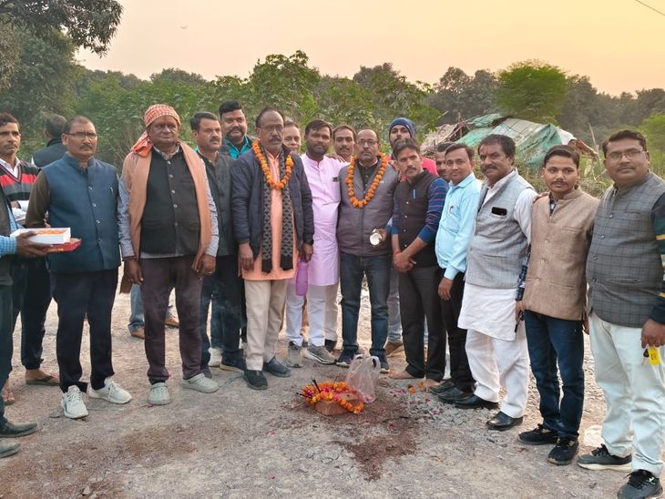 700 meter long asphalt road will be built with 70 lakh rupees of ...