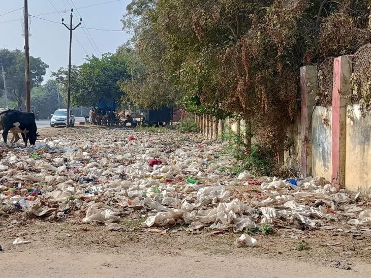 The reality of Swachh Bharat Mission in Karhal | करहल में स्वच्छ भारत ...