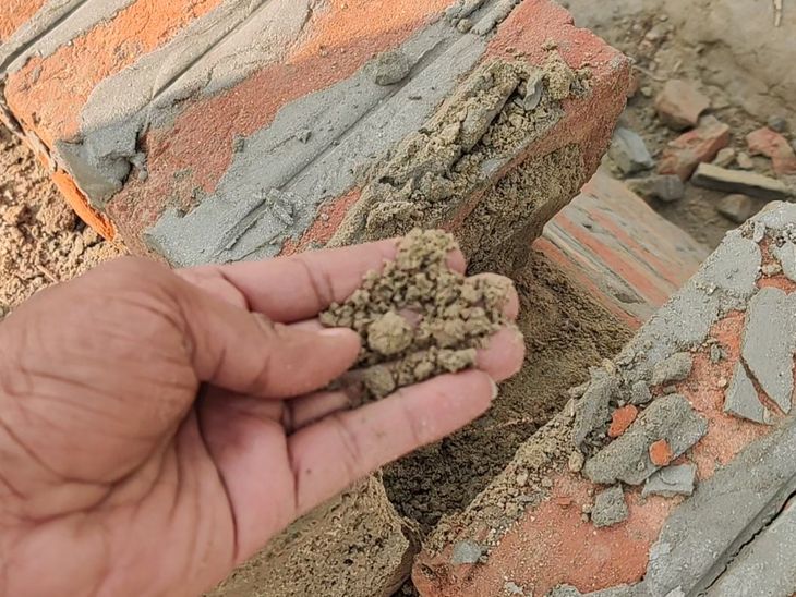 Use of inferior material in brick lining | ब्रिक लाइनिंग में घटिया ...