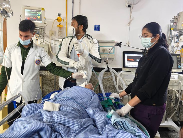 The patient with collapsed lung returned to normal condition after ...