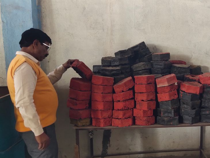 Badnawar Municipal Council is preparing pavers from plastic waste ...