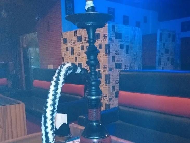 Hookah bar running under the guise of Barkka Cafe in Lucknow | लखनऊ में ...