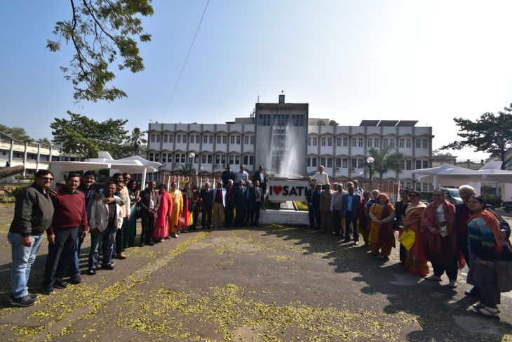 Alumni said- We have a deep relationship with SATHI, it cannot be left ...