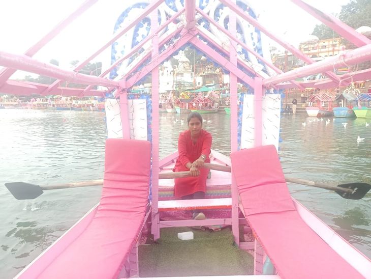 The girl who drives the boat at Gauri Ghat reached the Collectorate ...