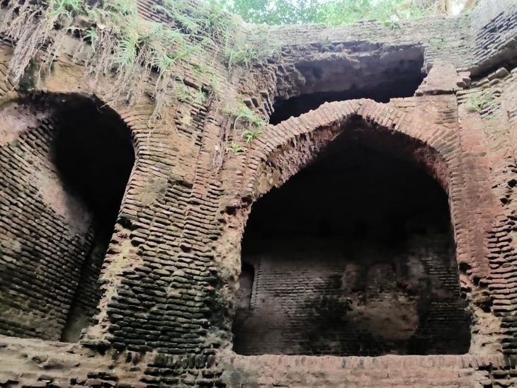 Emperor Prithviraj Chauhan's step well found in Sambhal | संभल में मिली ...