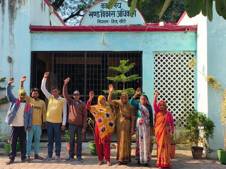 Gaushala care takers demonstrated in Ninghasan | निंघासन में गौशाला ...