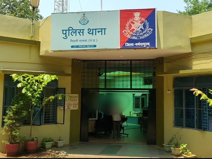 Husband Accused Of Unnatural Sex With Wife Sent To Jail पत्नी से
