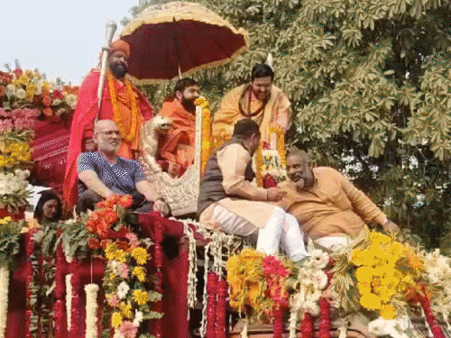 Shri Panch Agni Akhara Photos | Nar Pishach Mahakumbh Video | Maa Kali ...