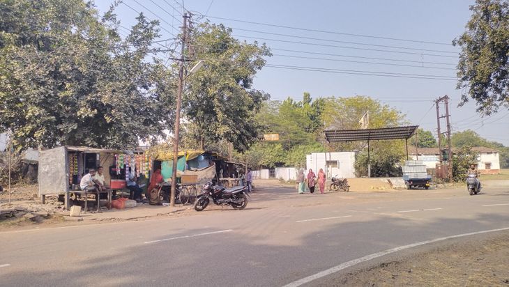Ravindra Nagar gate and access road have been occupied by placing ...